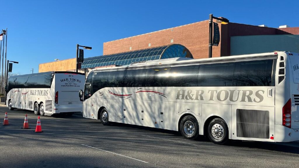 Day Trips - Escorted Motorcoach Tours for Over 37 Years